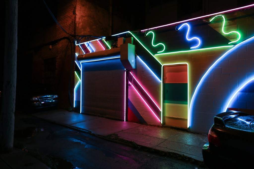 AMAZING New Electric Light ‘Mural’ in South Philly! – Streets Dept