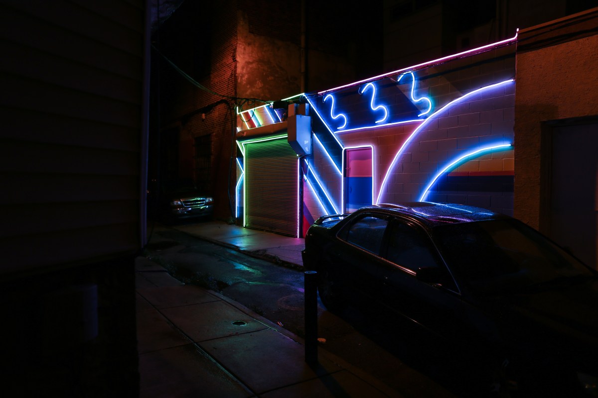 AMAZING New Electric Light ‘Mural’ in South Philly! – Streets Dept