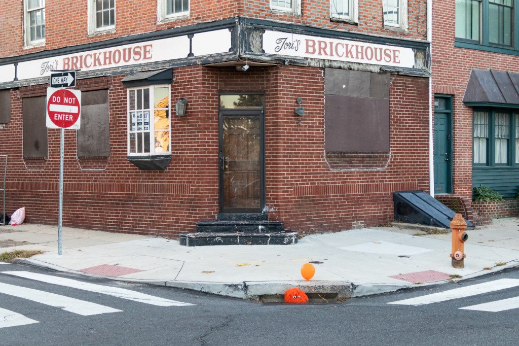 Kid Hazo Installs Gr-“IT”-ty in South Philly – Streets Dept
