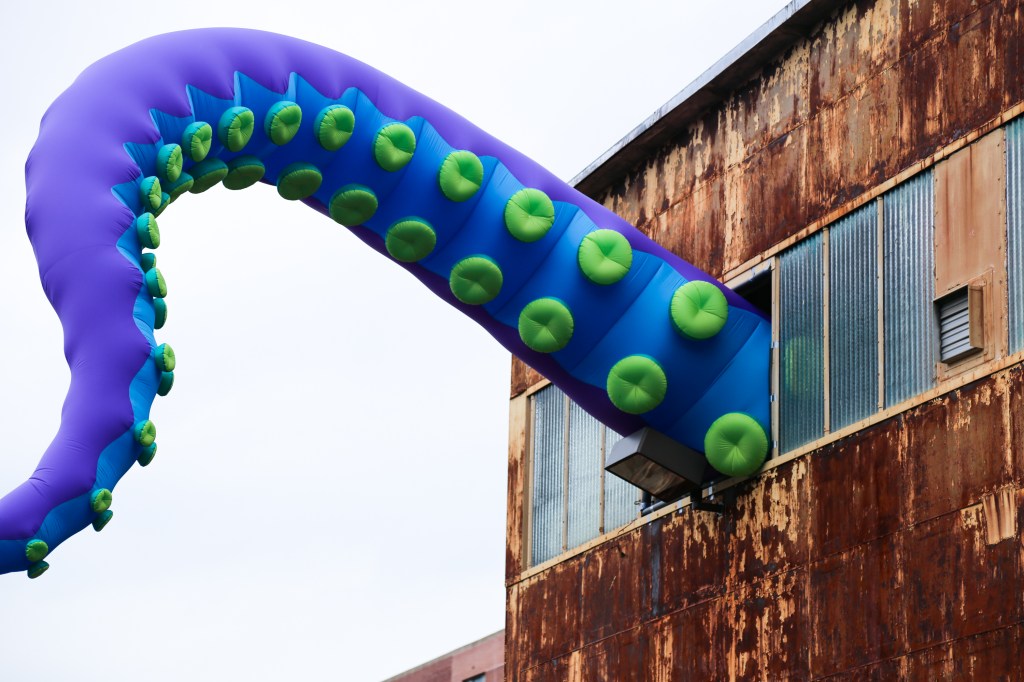 International Artists Install Gigantic Inflatable Sculpture at The Navy ...