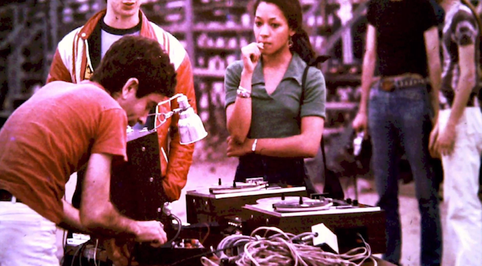 Philly To Celebrate 30th Anniversary of First Fridays with Outdoor ...