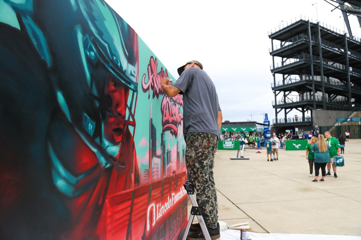Celebrating The Linc’s 20th Anniversary with An Awesome New Mural ...